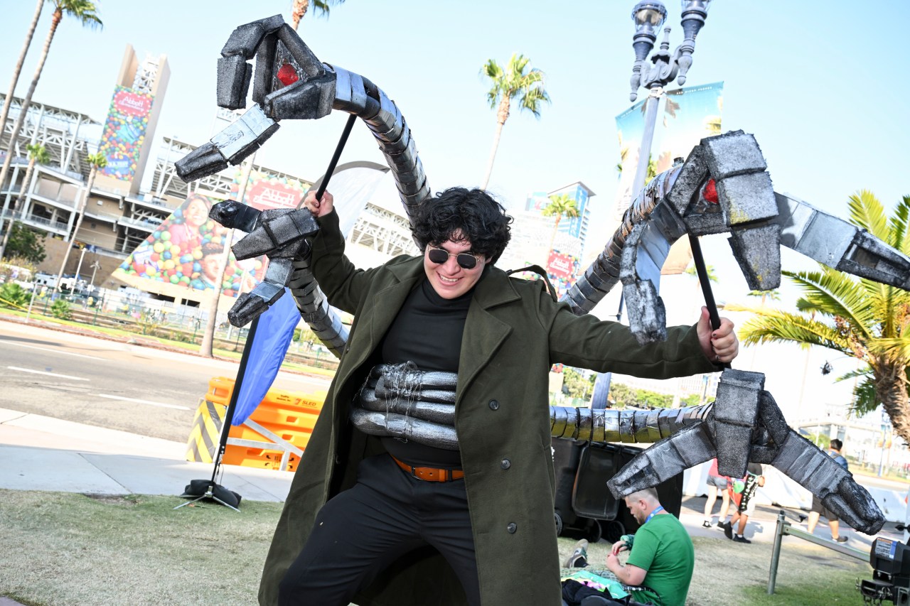 Grossmont College Art Student’s Cosplay Catches Marvel's Eye at Comic ...
